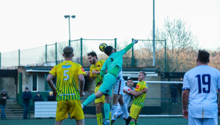 STOKE RUN RIOT AS ROVERS SLUMP – Sutton Common Rovers FC